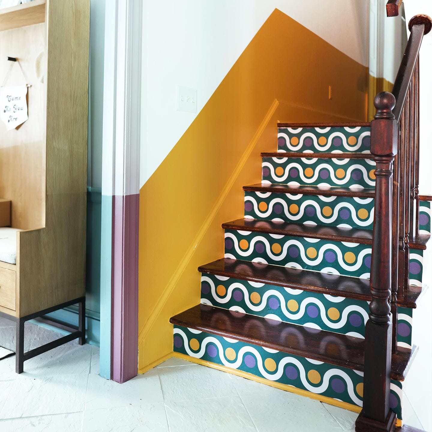 Wave Hello Wallpaper | Trendsetter Collection | Urbanwalls